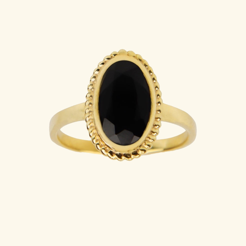 Luna Black Onyx Ring | Goudkleurige ring voor dames met zwarte steen ...